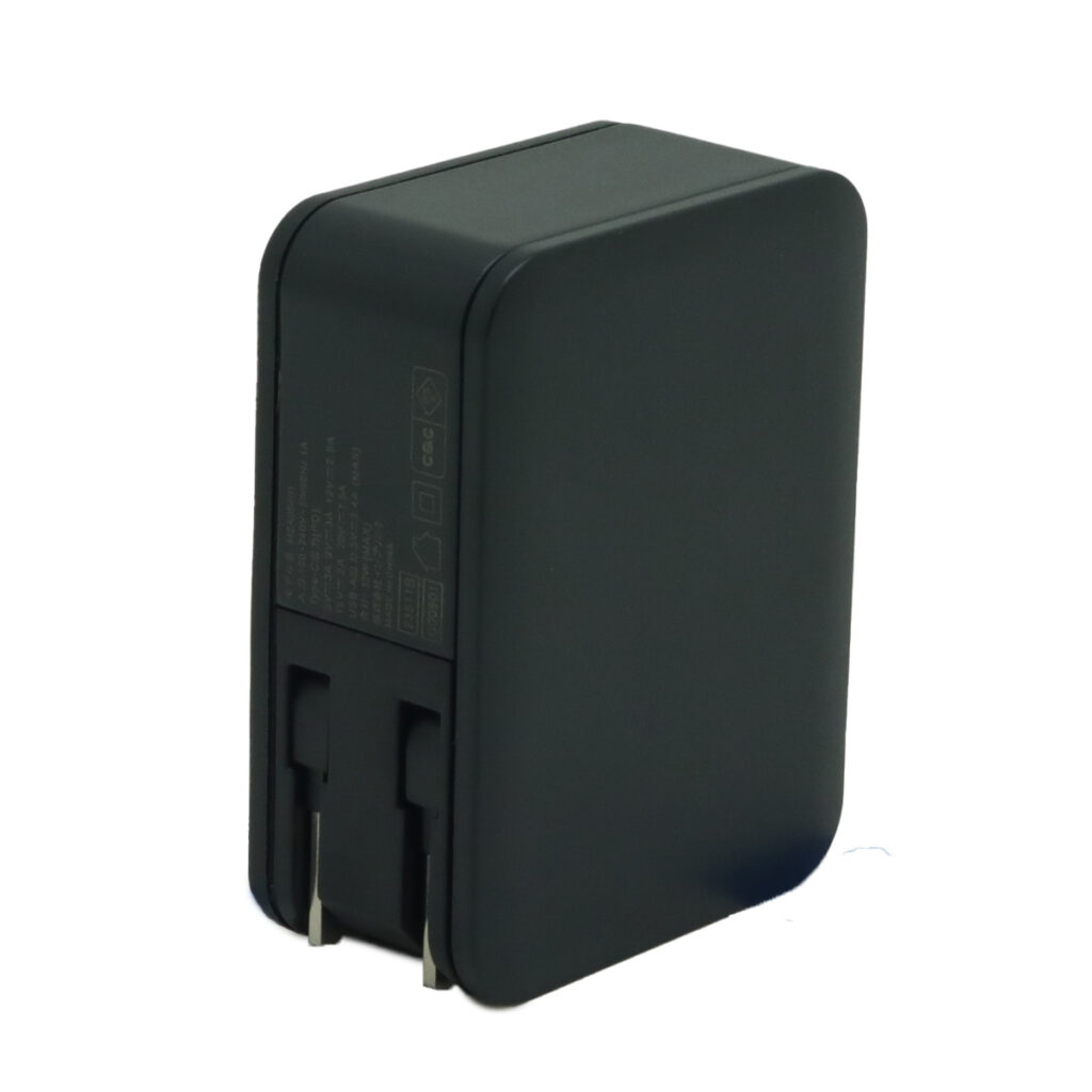 PD対応Type-C/3USBポートAC充電器PD30/32WIAC1C3UP3032 - 株式会社インプリンク -モバイルを楽しく便利にする。